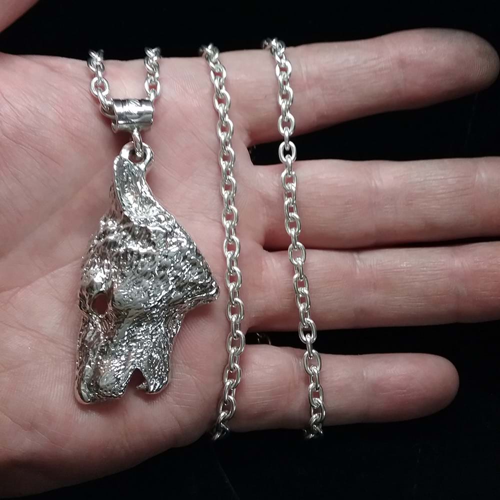 Howling Wolf Pendant - Zino Jewellery